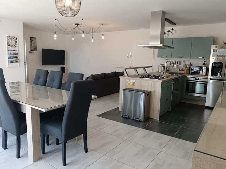 La Traversière : Maison Avec Piscine Chauffée - La Palmyre