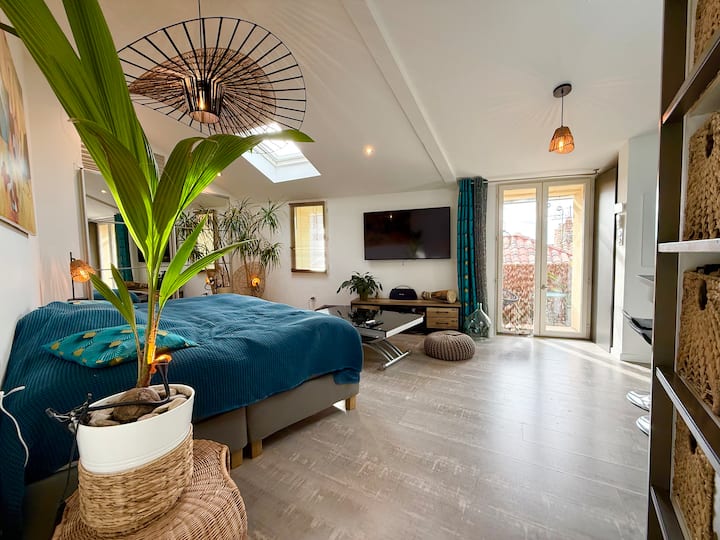 Timeless Elegance - La Garde