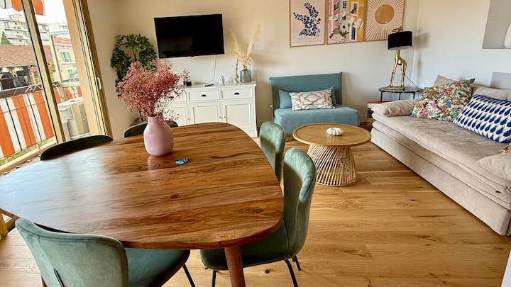 Logement Refait à Neuf,situé à 2 Minutes De La Mer - Valbonne