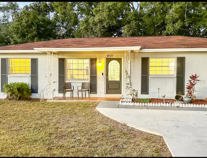 Cozy Airport Home Near Downtown, Malls & Nightlife - Tampa