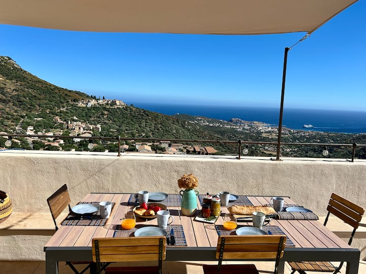 Haut De Maison De Maître, Vue Mer Et Montagne - L'Île-Rousse