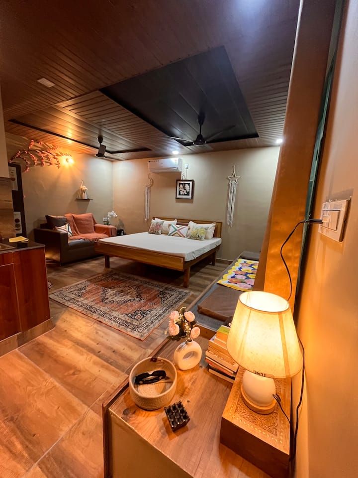 @घR Earthy Retreat | Ac | Netflix | Kitchenette - Dharamshala