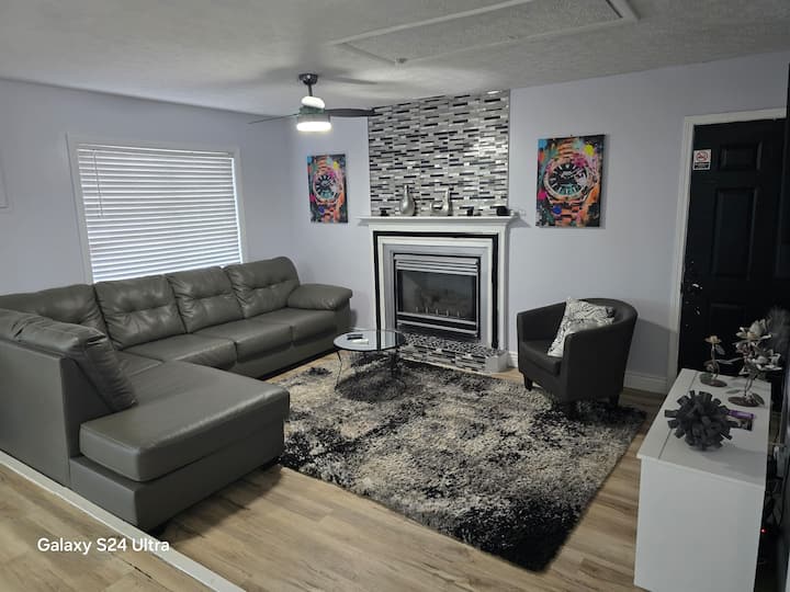 Fun Pool Home In Huber Heights - Dayton, OH