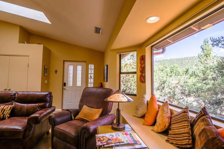 New Listing ~ Roadrunner Retreat In West Sedona - Sedona, AZ