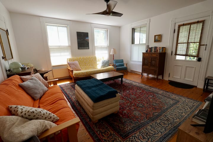 Spacious, Sunny* Woodland Retreat - DAR State Forest, Goshen