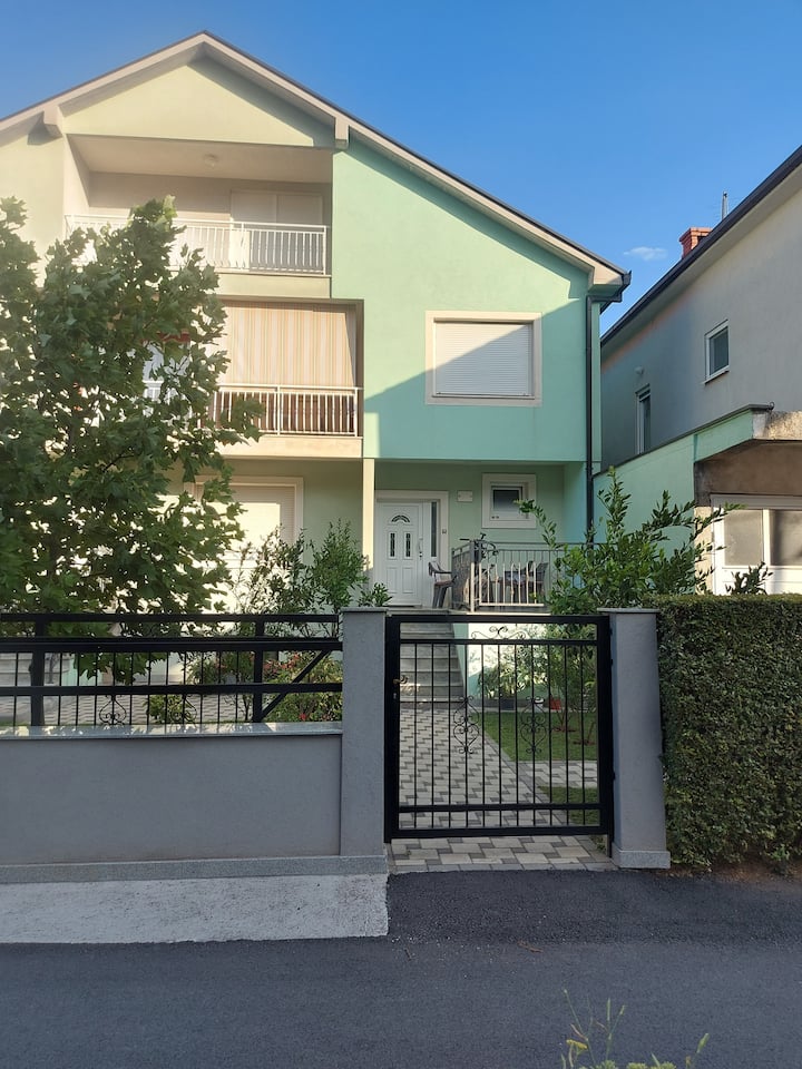 Mostar Delight, Next Riverside! - Mostar