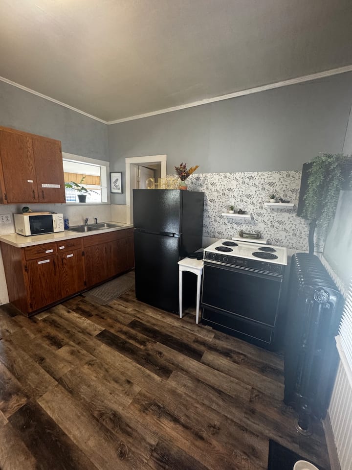 Cabin In The City, Close To Water Access! - La Crosse, WI