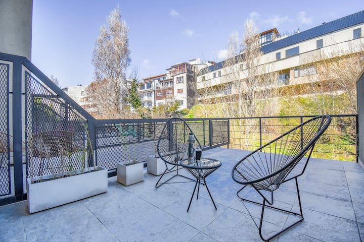 Centro Bariloche Con Terraza En Av. San Martín - San Carlos de Bariloche