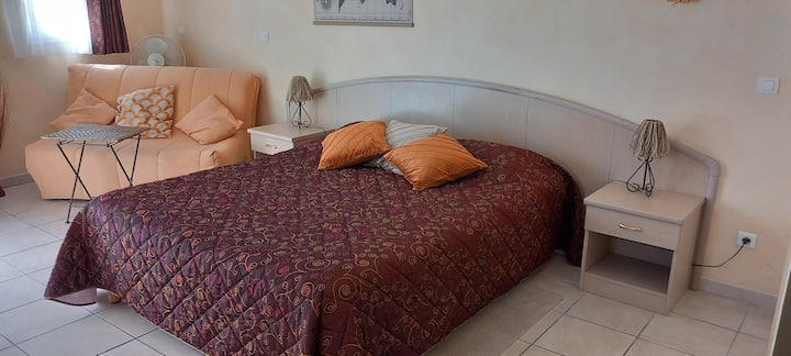 Chambre. Terrasse Douche Et Sanitaire Privée - Buis-les-Baronnies