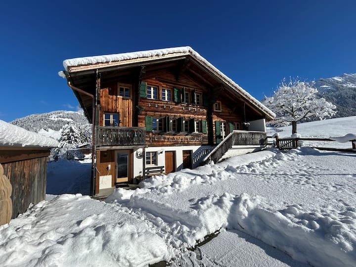 Alpenchalet Haldeli Fewo 1. Stock - Schönried