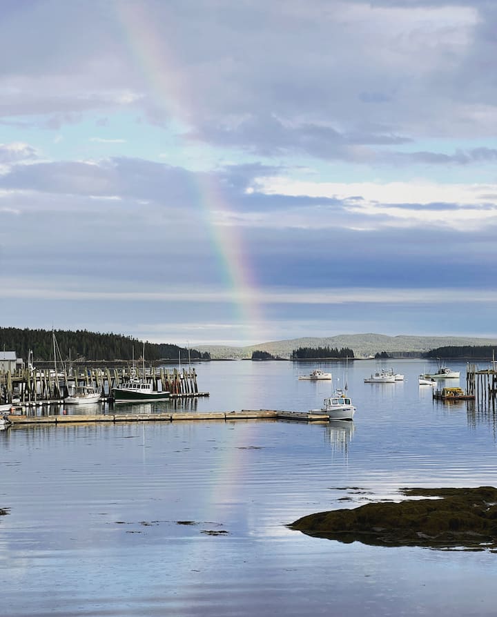 Harbor View Apartment - Stonington, ME