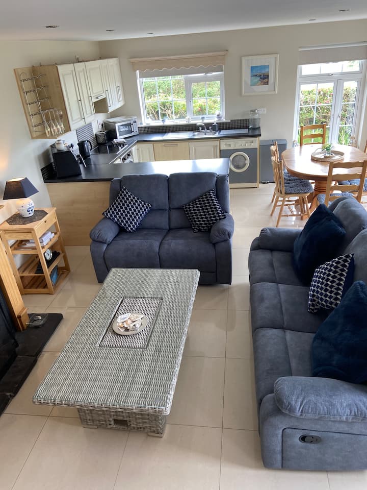 Tranquil Haven - Amazing Sea Views-2 Beaches-pub - Tramore