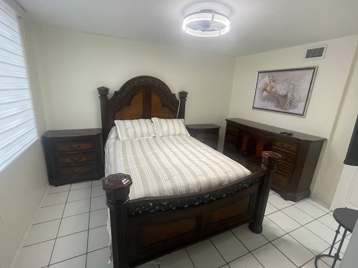 Centrally Located Miami Getaway! - Hialeah