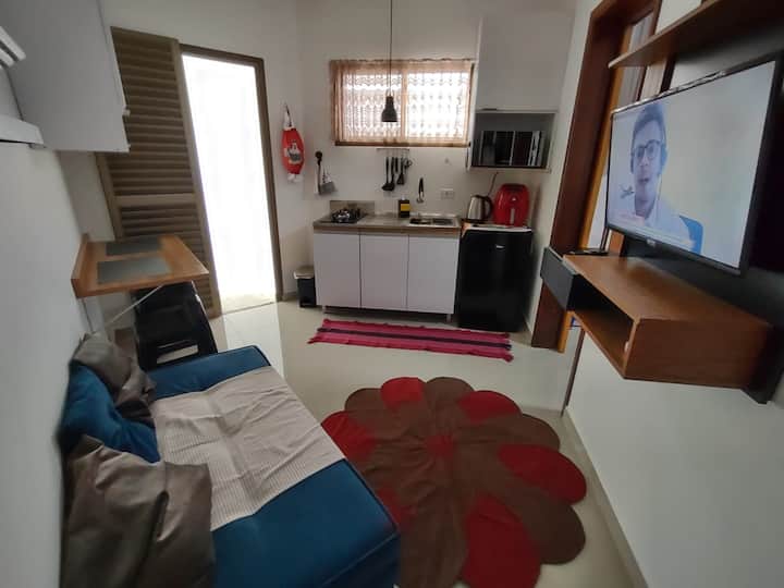 Kitnet Em Caiobá: Ar E Garagem - Matinhos