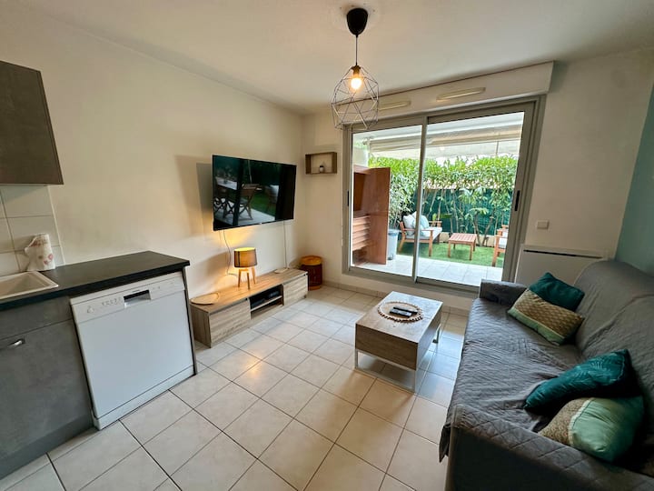 Appartement 2p à 300 M De La Mer - Cagnes-sur-Mer