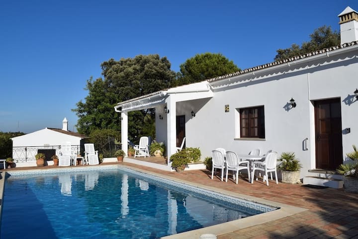 Embrace Tranquillity @ Casa Dos Carvalhos & Bolota - Faro District