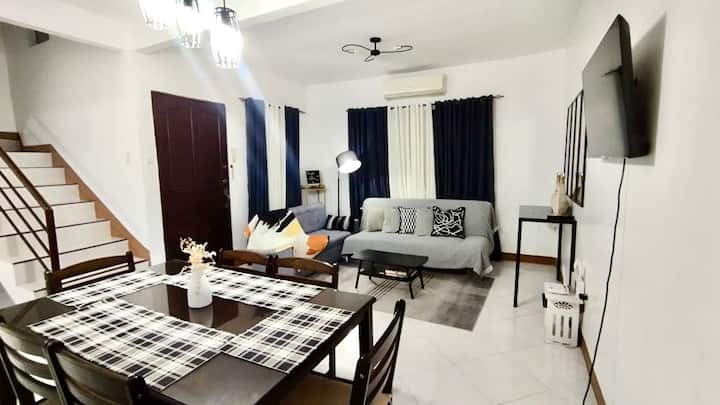 Casa Mercado I
Near Lipa Town Proper And Sm Lipa - Lipa