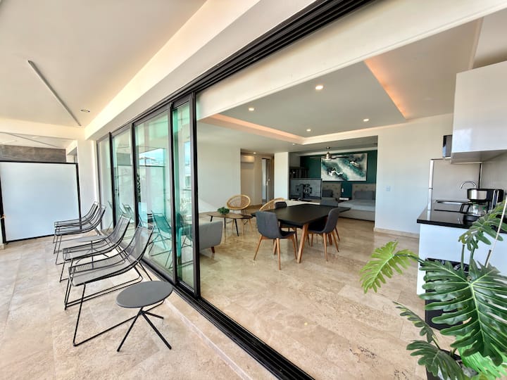 Spacious Apartment Meters From The Sea! - Playa del Carmen
