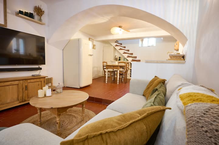 Suite 4 éToiles Au Cœur Du Village Médiéval Bormes - Le Lavandou