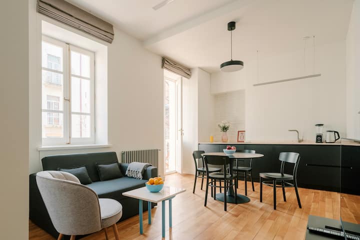 Architects Studio Apartment. 1br. Balcony.vake. - Georgia