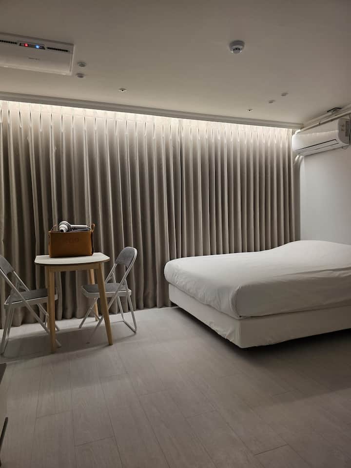 (Garosoogil) Dado- New Space/netflix - Seoul