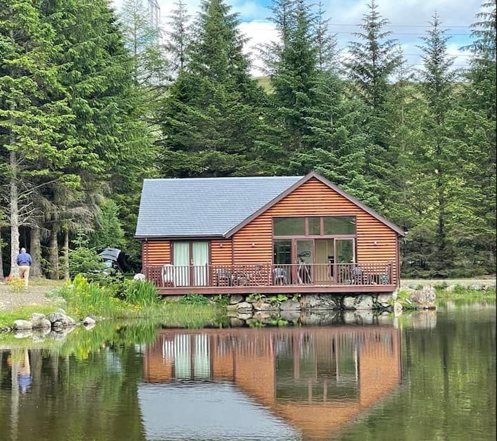 Lodge, Perthshire.
Highlands Of Scotland. - Kenmore