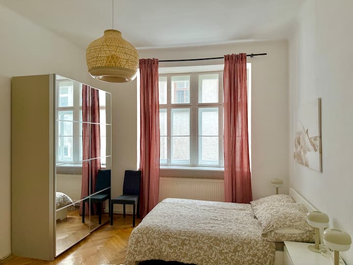 2-bedroom | 15 Min To Center | Free Parking - Wiedeń