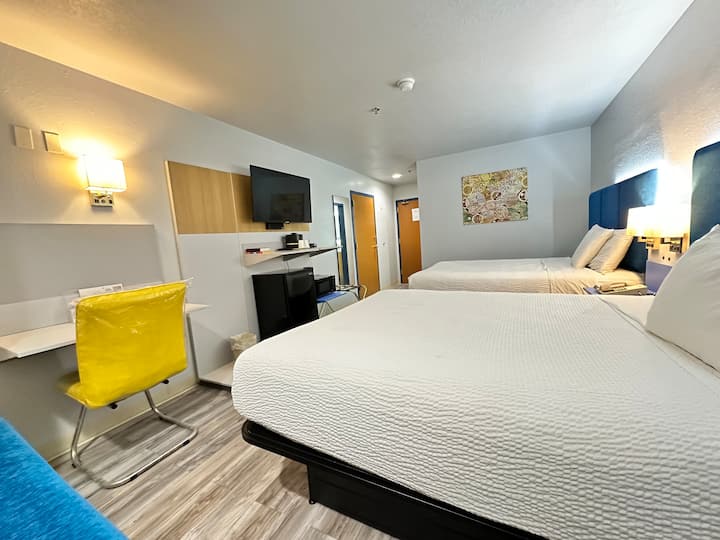 Newly Renovated, Pet-friendly - Gallup, NM