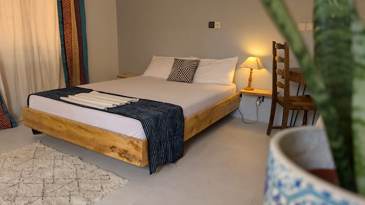 Kekeli, By Kër Yawa — Studio Charmant, Tout Inclus - Cotonou