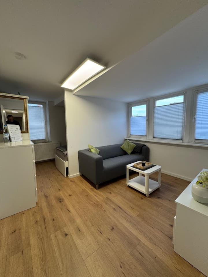 Appartement In Krefeld, Möbliert, Zentral - Krefeld