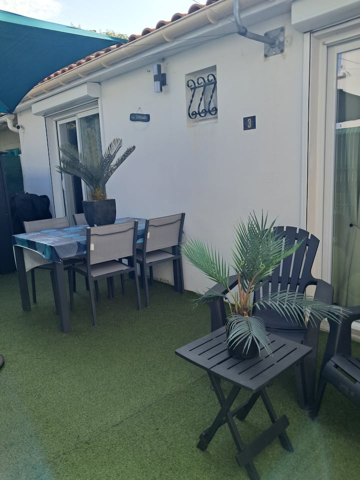 Petite Maison Cosy Avec Terrasse Privative - Royan