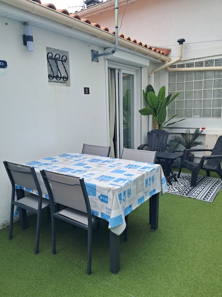 Charmante Petite Maison Avec Terrasse Privée - Royan