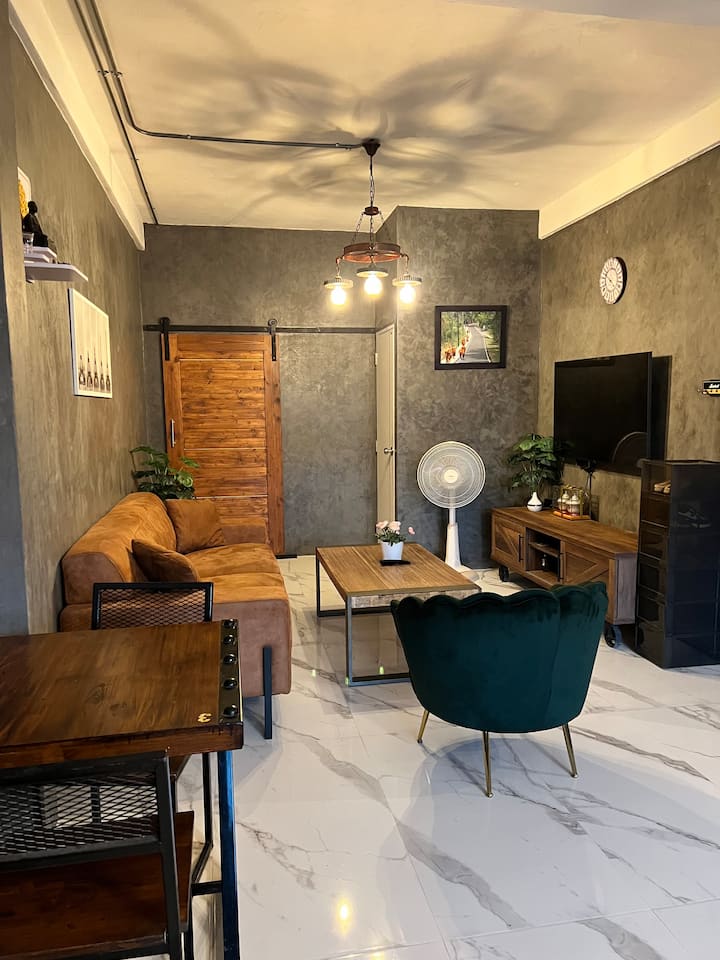 Room With Rooftop Near Airport - Bang Phli District