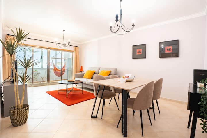 Apt 13min Walk To Beach W/ac / Smart Tv / Wi-fi - Portimão