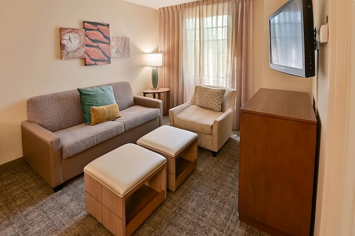 3 Spacious Suites W/ Full Kitchen, Free Breakfast - Plantation, FL