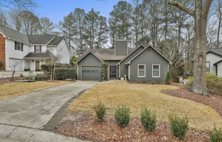 Pet-friendly Getaway In Ptc - Lake Peachtree, GA