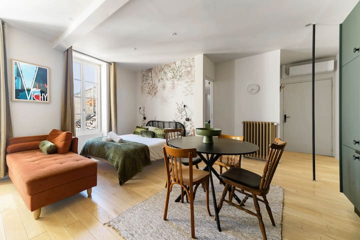 Superbe Appartement Climatisé Dans Immeuble Classé - Bellerive-sur-Allier