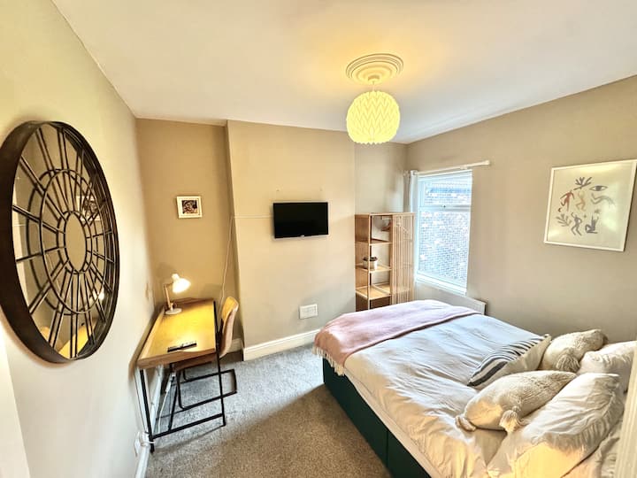 Cosy & Private Room - Manchester