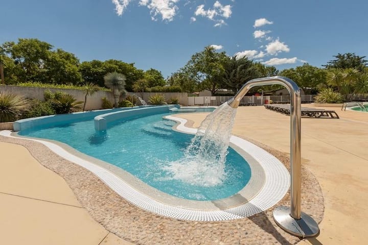 Mobylhome 4/6 Pers. Dans Camping 4* En Camargue - Lunel