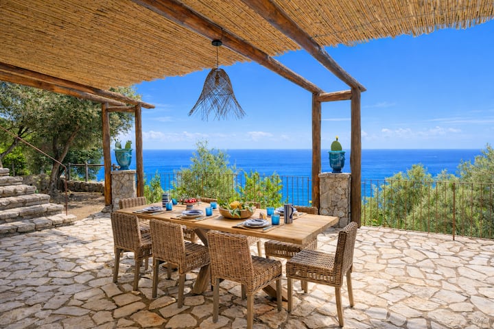 La Torre Tra Gli Ulivi Di Positano - Positano