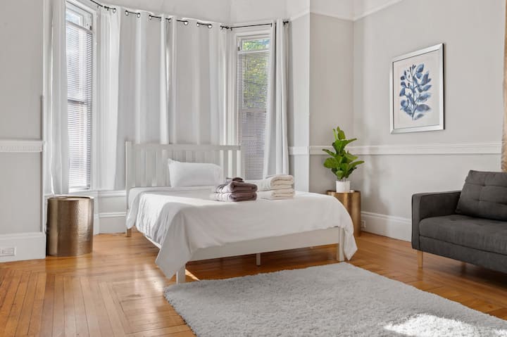 Gorgeous Studio Suite In Vibrant City - Portland