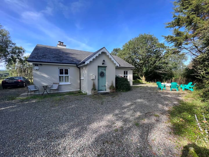 Luxury Kenmare Retreat | Ensuite Room - Kenmare