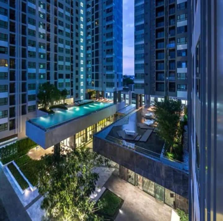 Cozy Quiet Room With Pool View 1046 - Pattaya