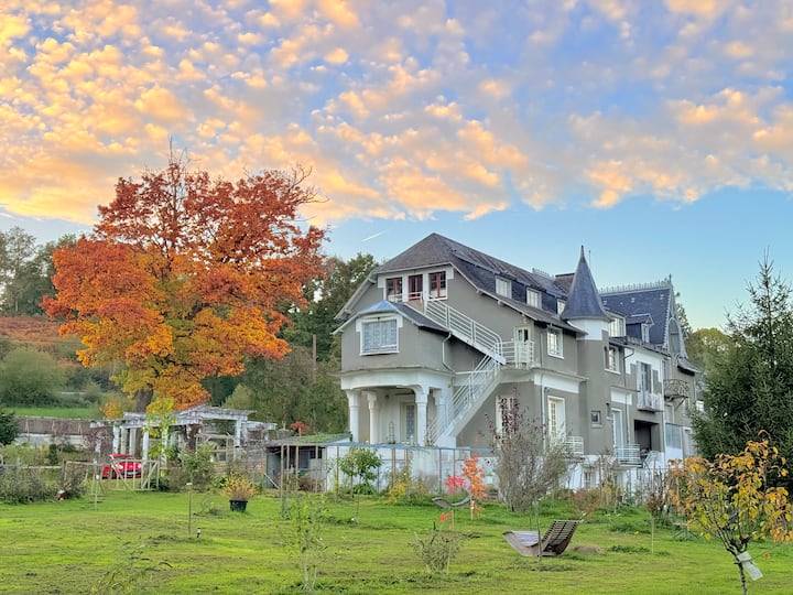 Logement Avec Vue 30m2– Cuisine Et Sdb Privées - Felletin