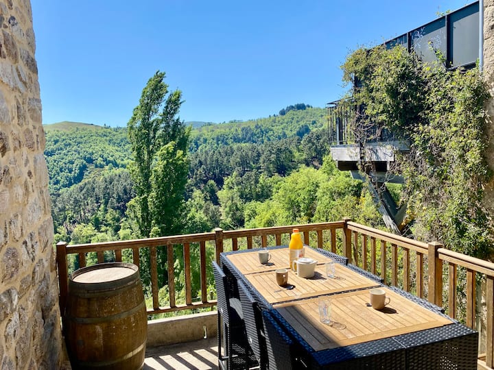 Un Hameau En Pleine Nature. - Ardèche