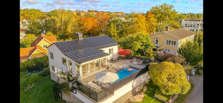 Villa Med Pool - Stockholm