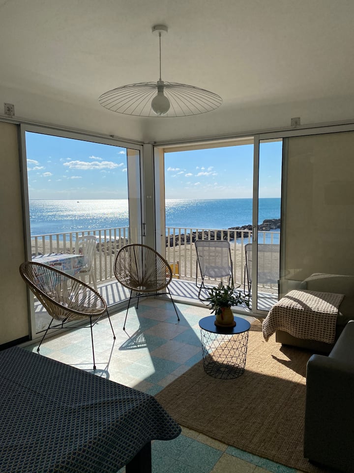 Les Pieds Dans L’eau Palavas 
Plage Montpellier - Palavas-les-Flots