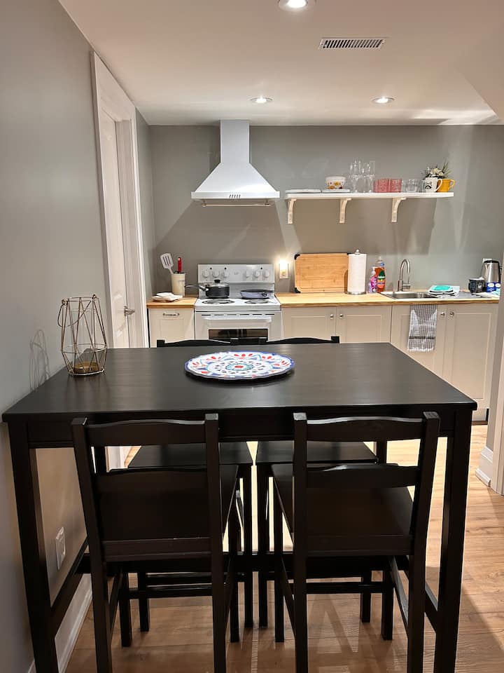 Humber Valley Private Suite - Toronto