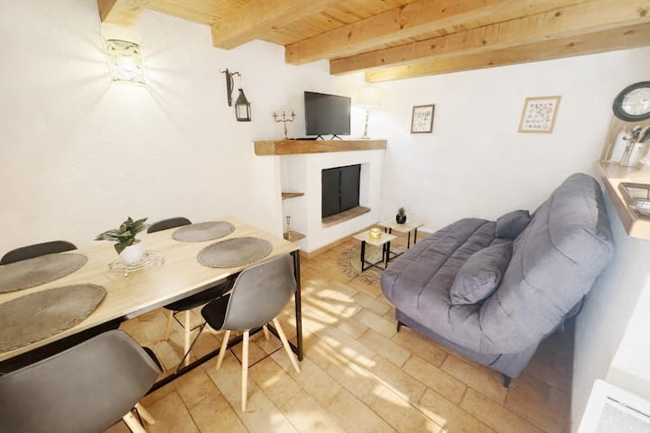 Petite Maison Typique Au Coeur De La Corse - Corte