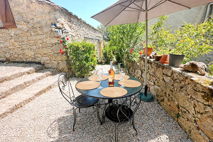 Petite Maison Typique Au Coeur De La Corse - Corte
